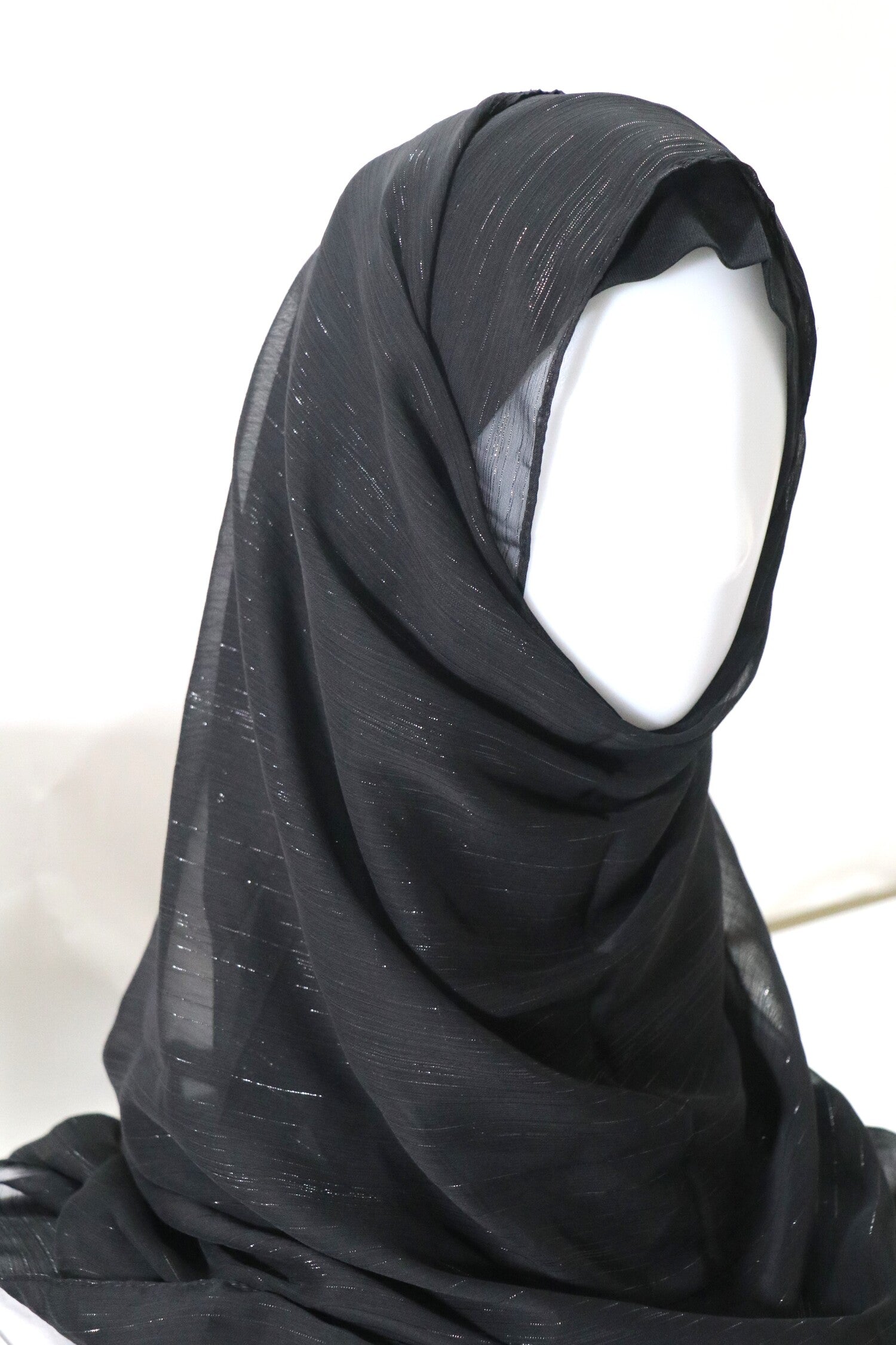 BLACK METALLIC CHIFFON HIJAB – The Pink Hijabi